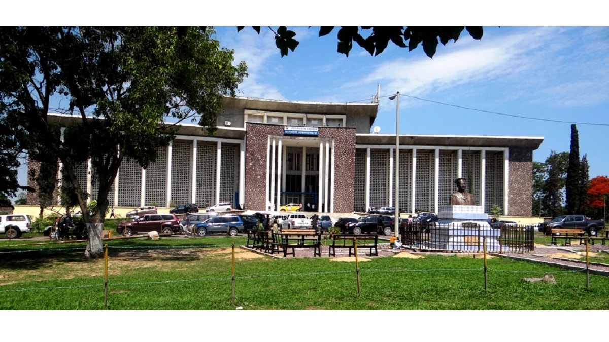 RDC : Le recteur de l'UNIKIN contredit l'APUKIN et invite les ...