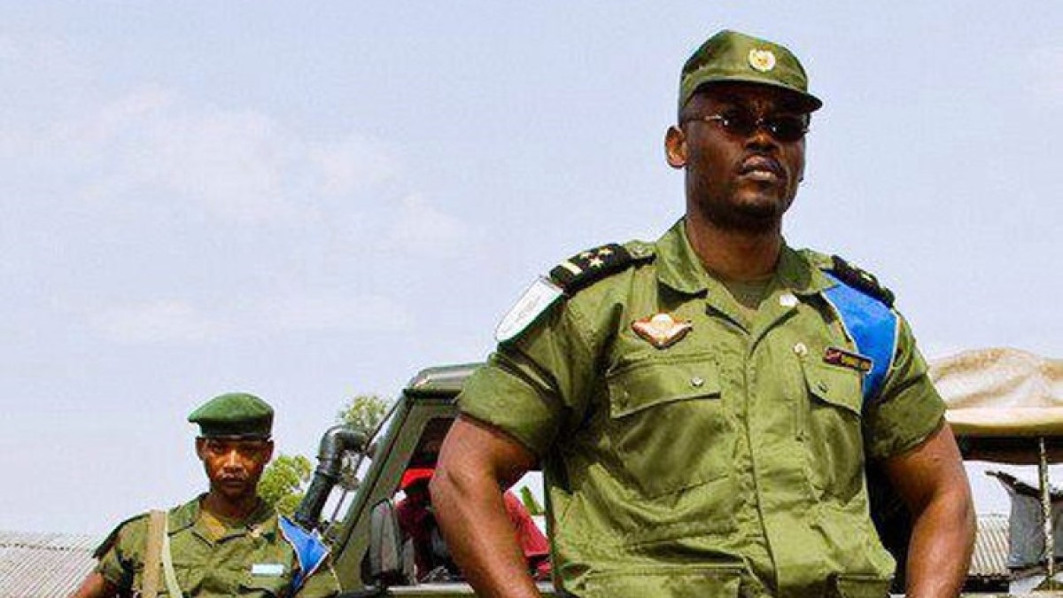 RDC: Colonel John Tshibangu, le premier opposant militaire de Joseph ...