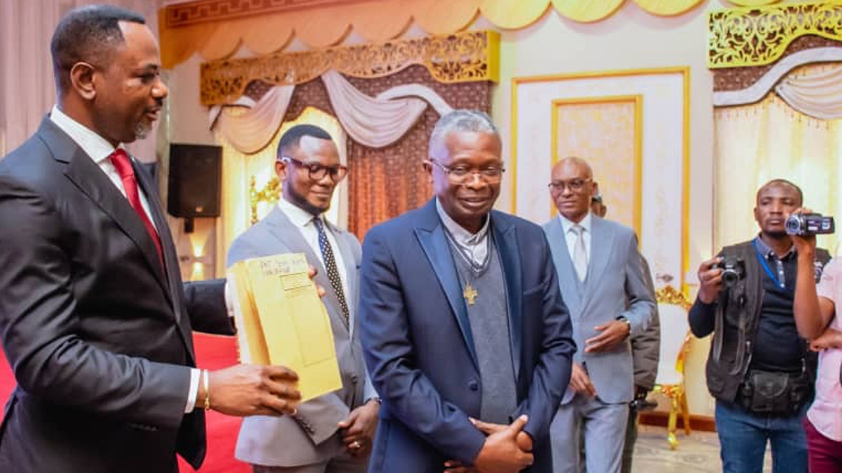 La remise des diplômes d'État de 2015 initiée à Lubumbashi par le ...